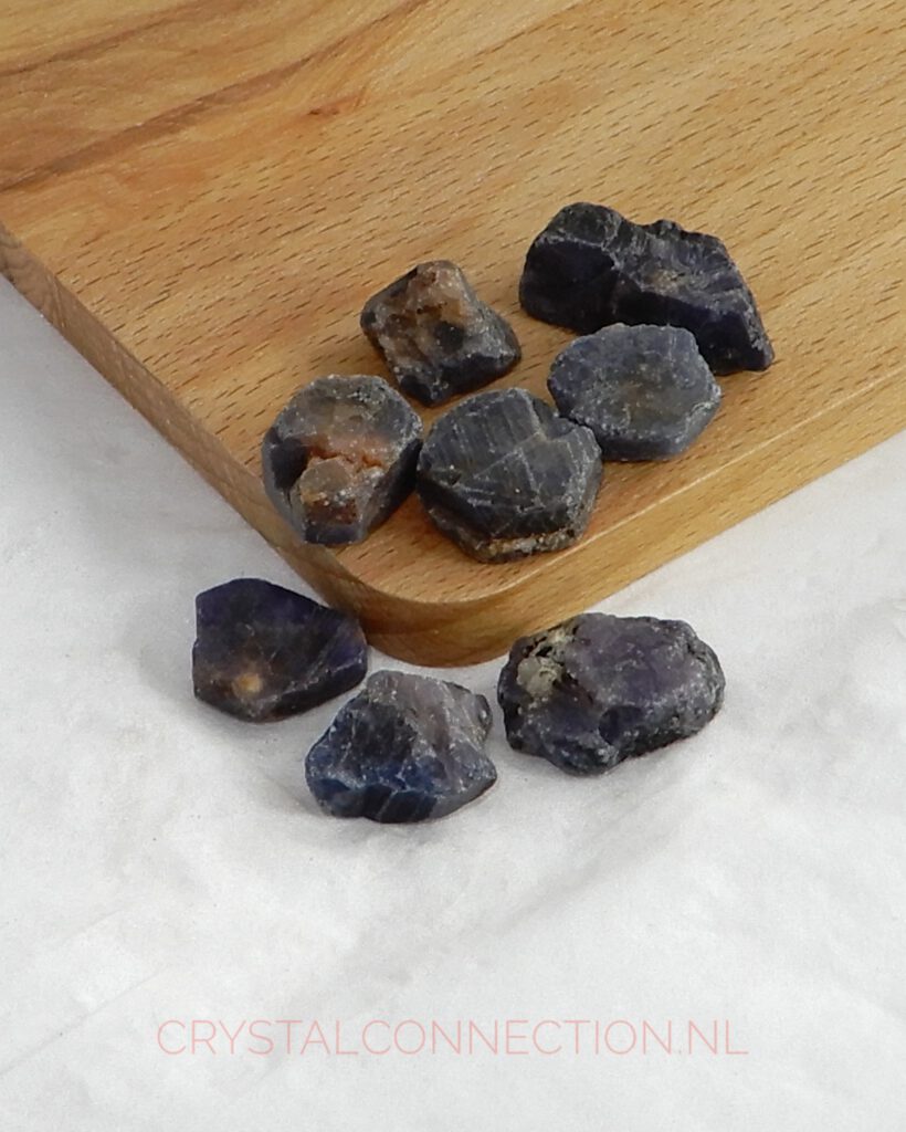 Saffier - kenmerken en werking - www.crystalconnection.nl